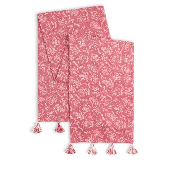 The Pioneer Woman | Kitchen | The Pioneer Woman Woven Rose Table Runner ...